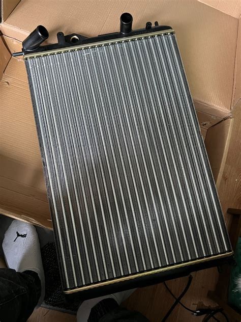 Internationa Radiators PA66-GF30 RENAULT | Drezdenko | Licytacja na ...