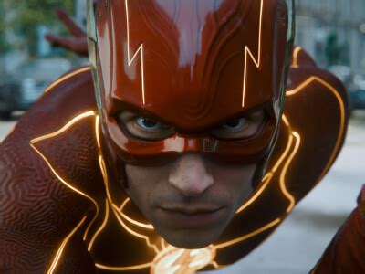The Flash: SPOILER als neuer Superman!? So kam es zu dem verrücktesten ...