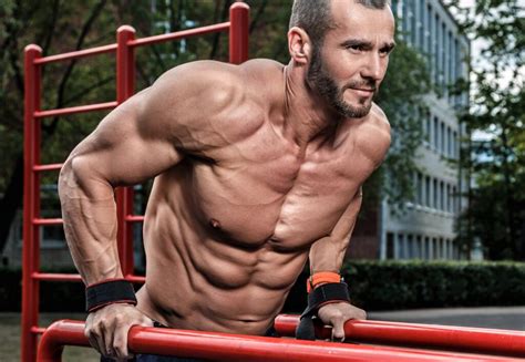 Smith Machine Workouts: Ultimate Guide - The Barbell